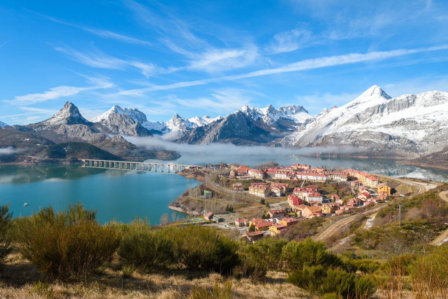The 14 Most Vacation-Worthy Lakes in Spain