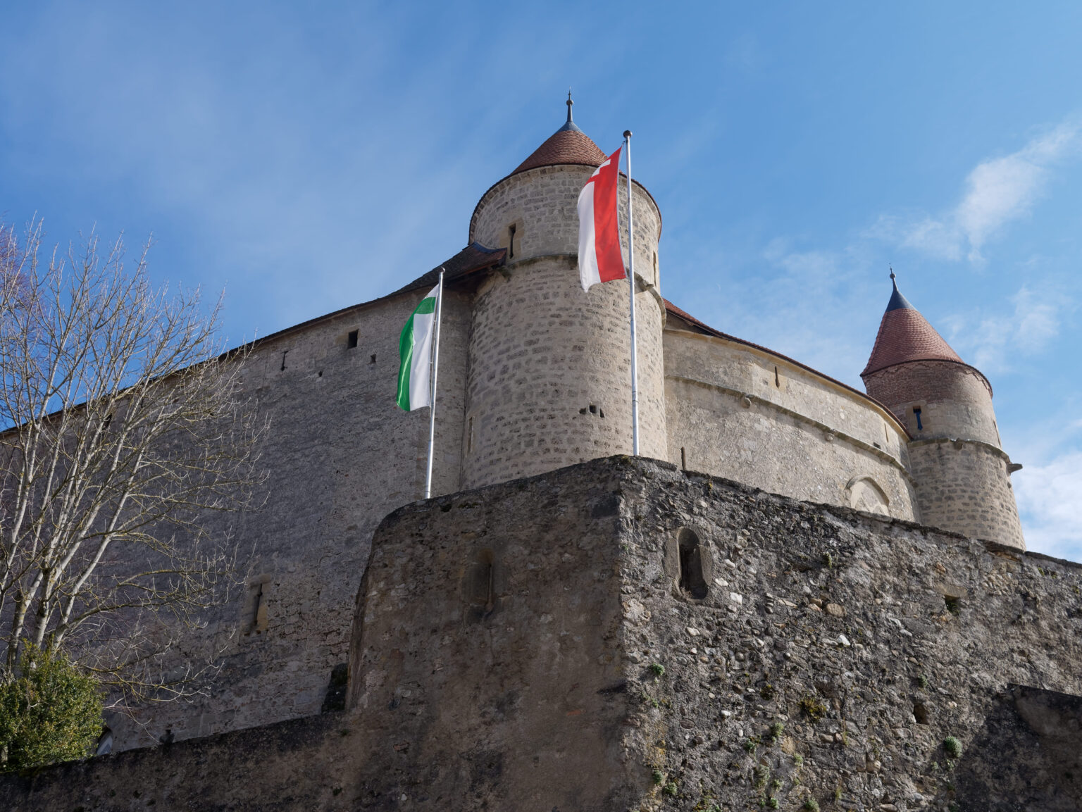 The 18 Most Beautiful Castles in Switzerland To Visit